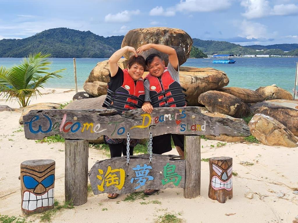 Dreamer's Island Snorkelling & Scuba Diving (Sepanggar Island ...